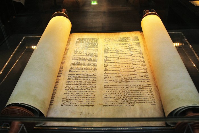 tevrat ve incil - uludağ sözlük