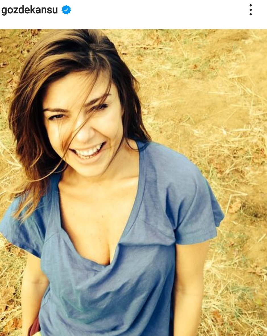 gözde kansu nun dekolte açıklaması - uludağ sözlük galeri