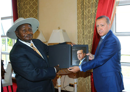 soykırım tasarısı geçerken rte nin ugandada olması - uludağ sözlük